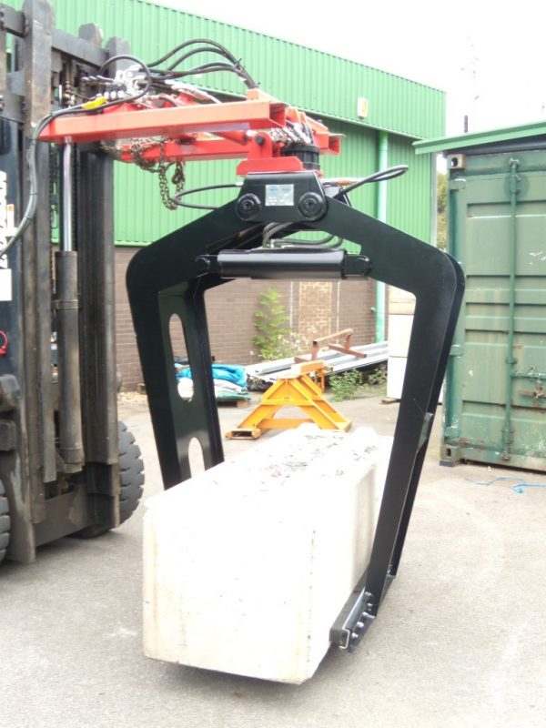 Uses Of A Polyp Grab Crane Attachment - PCM Transport & Handling